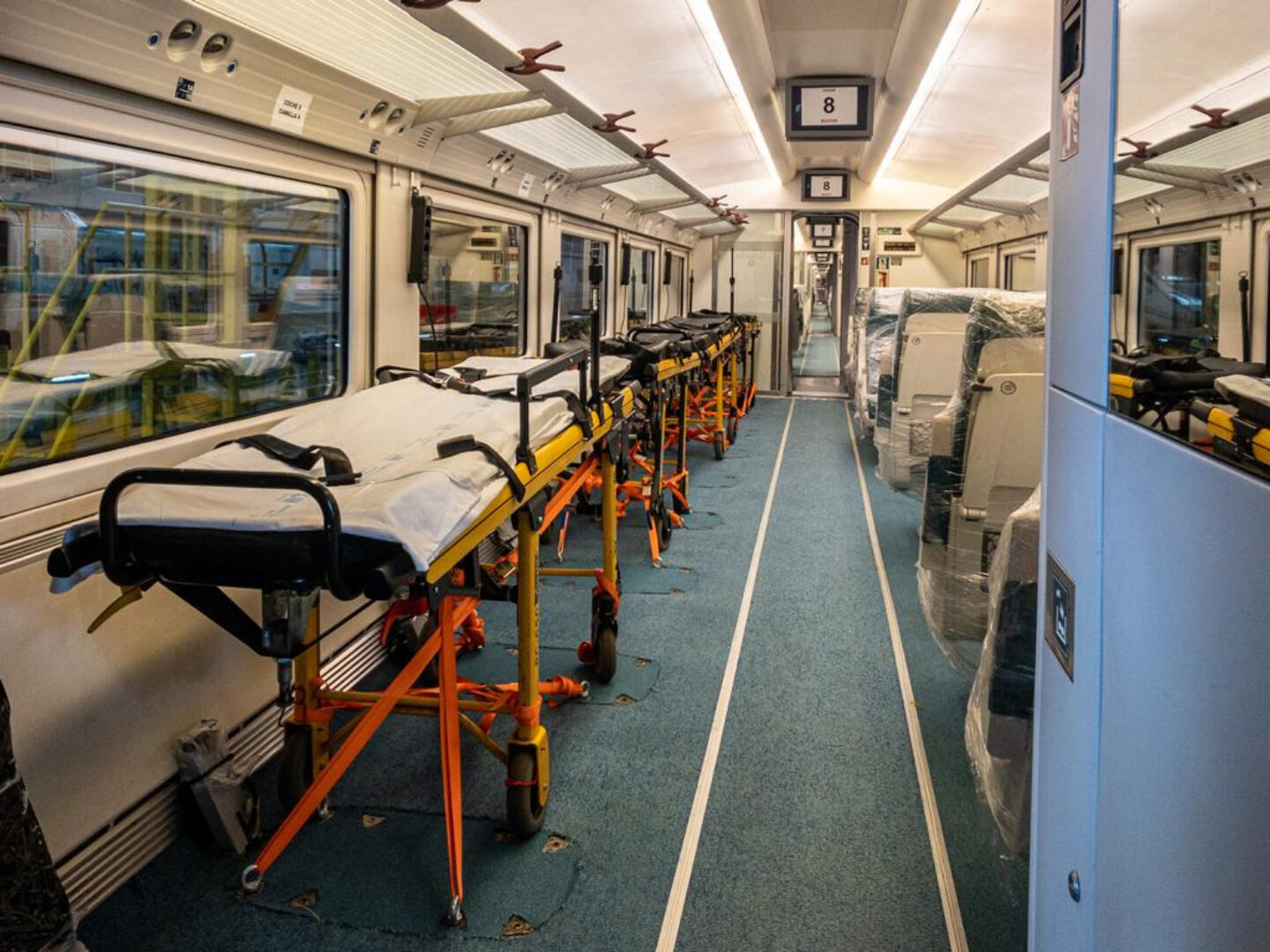 Así son los ‘trenes-hospital’ que prepara Renfe para trasladar ...